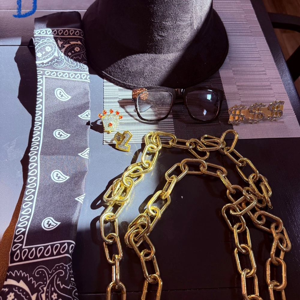 Halloween Rapper Costume - Black Hat With Gold Chain … - Gem